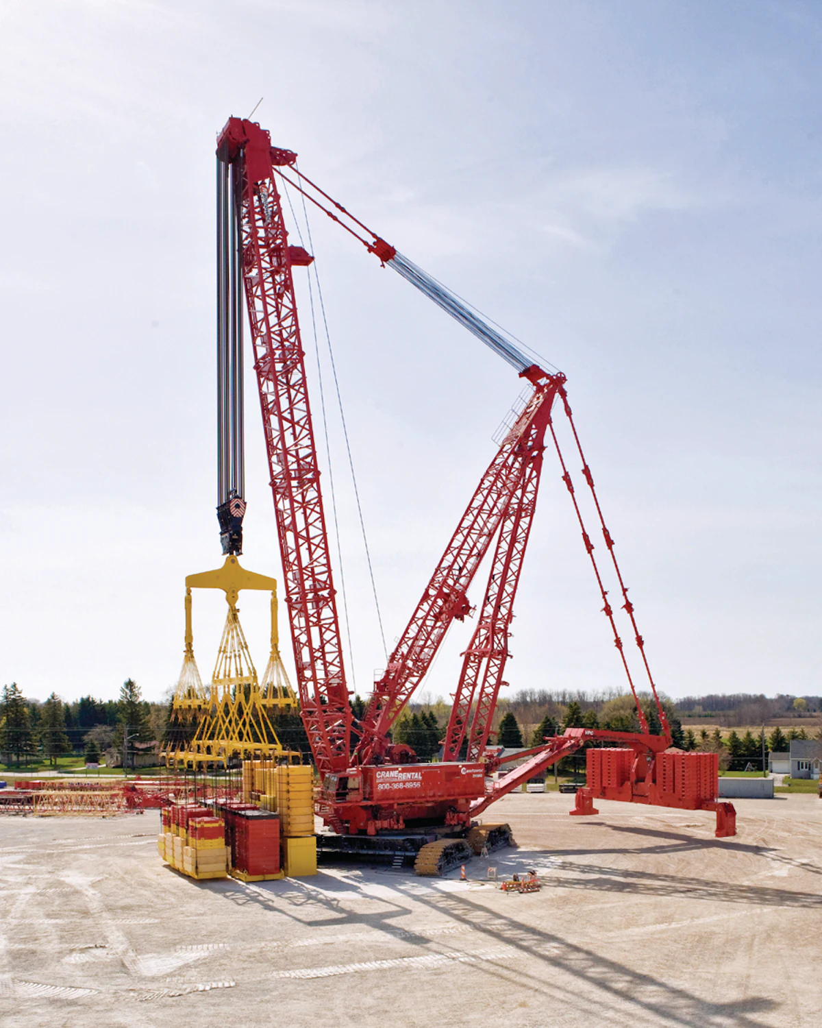 Manitowoc performs required overload tests on its large 31000 crane ...