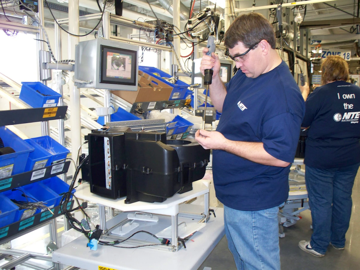 Bergstrom Manufactures Its 20,000th NITE Unit | OEM Off-Highway