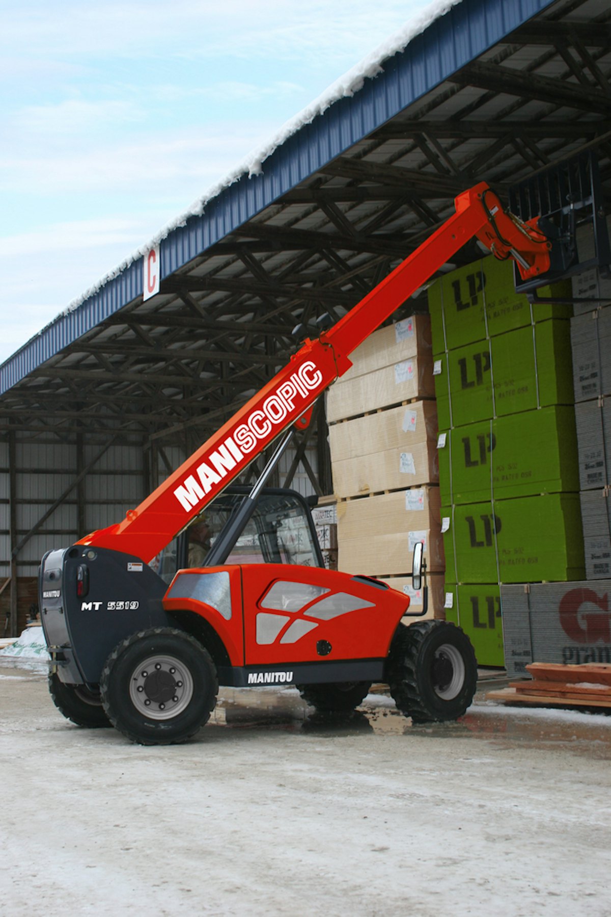 New Manitou telescopic handler. | OEM Off-Highway
