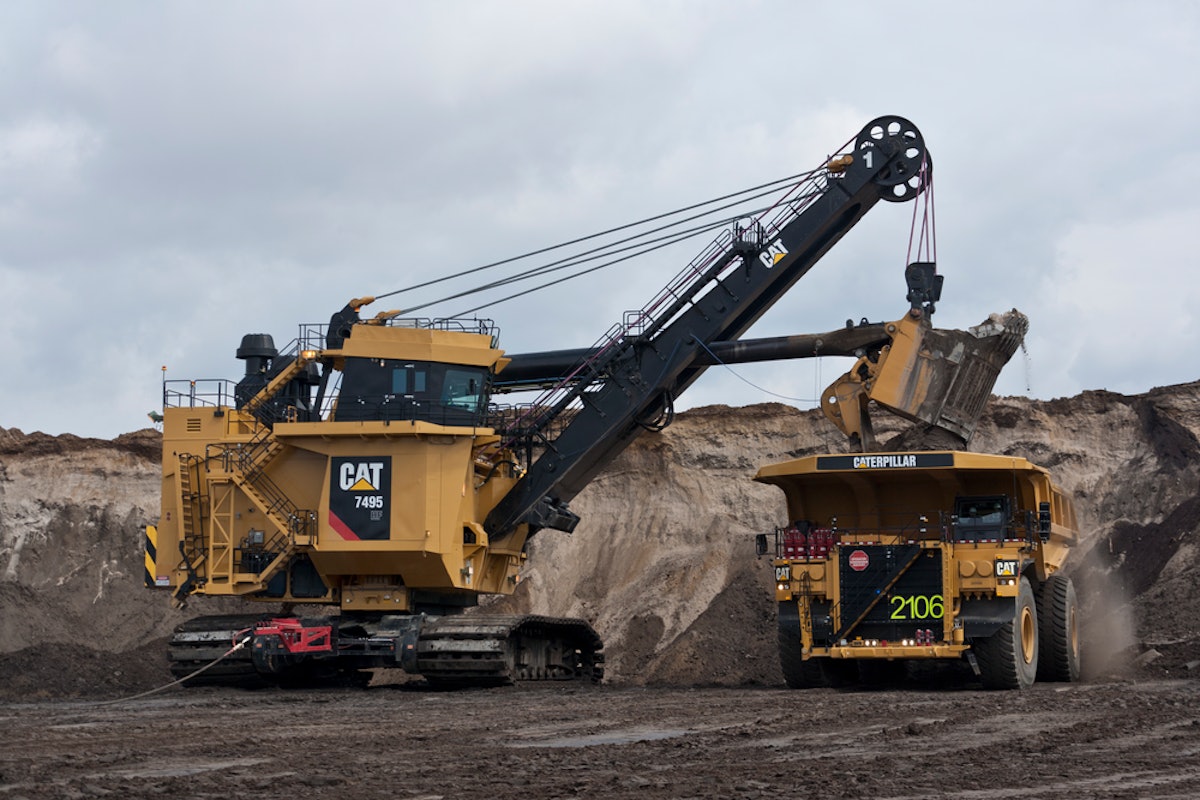Caterpillar's 7495 Electric Rope Shovel Features an Advanced Cab Design ...