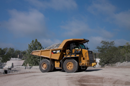 Caterpillar's new 770G and 772G off-highway trucks available in various ...
