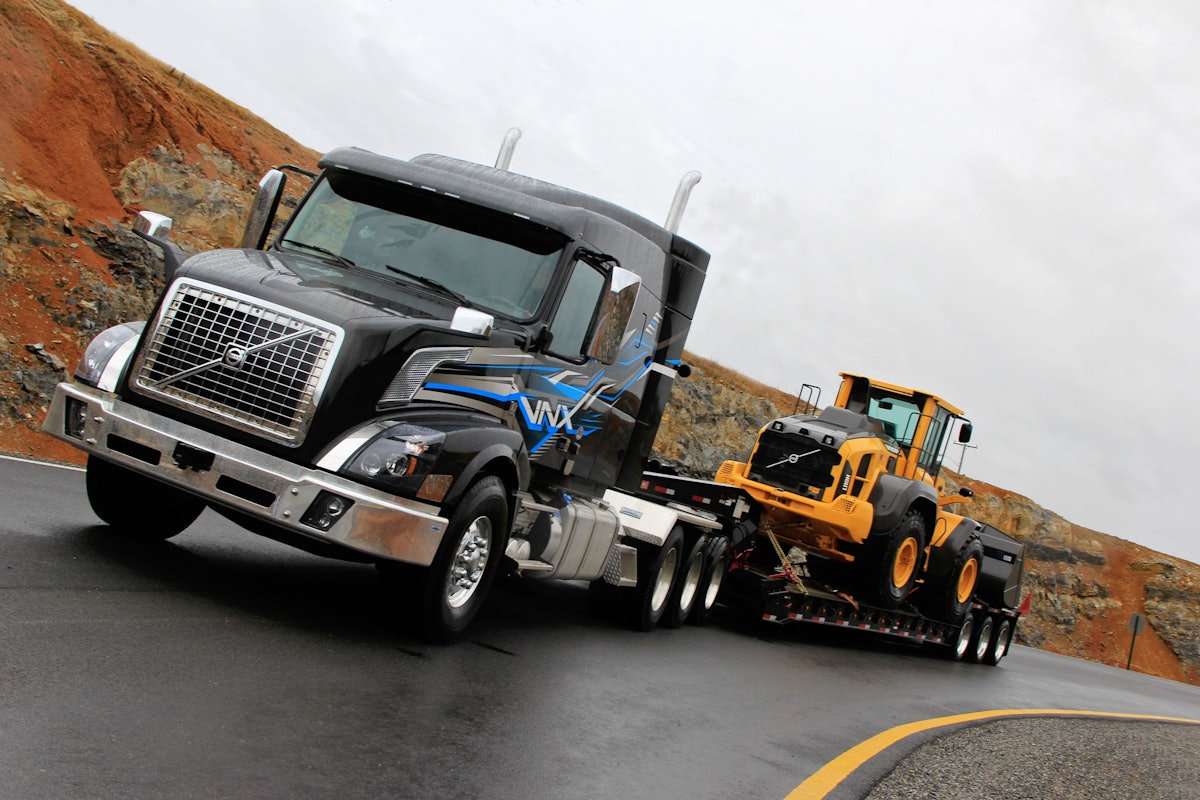 Volvo Trucks offering Volvo VNX with tridem rear axle for improved ...
