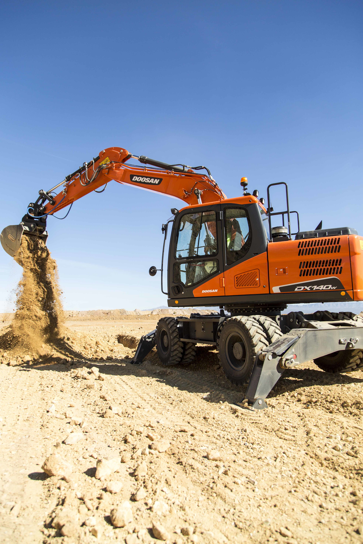 Doosan expands wheeled excavator line-up with DX140W-5 and DX190W-5 ...