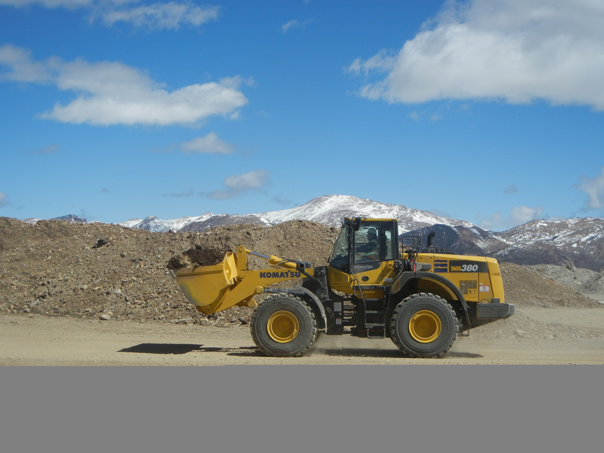 Komatsu introduces WA380-8 wheel loader with 6% lower fuel consumption ...