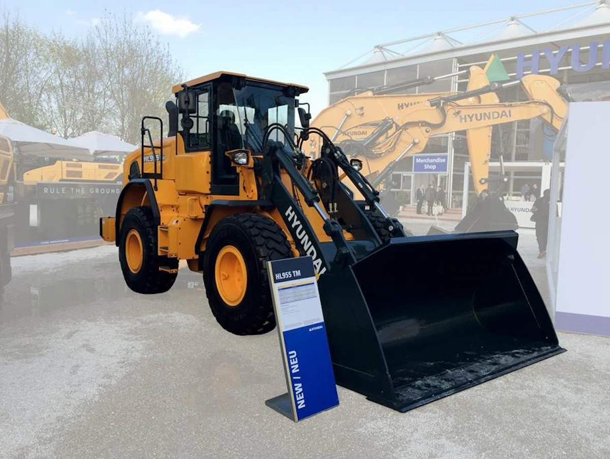 New Hyundai HL955TM Wheel Loader Includes On-Board Weighing System ...