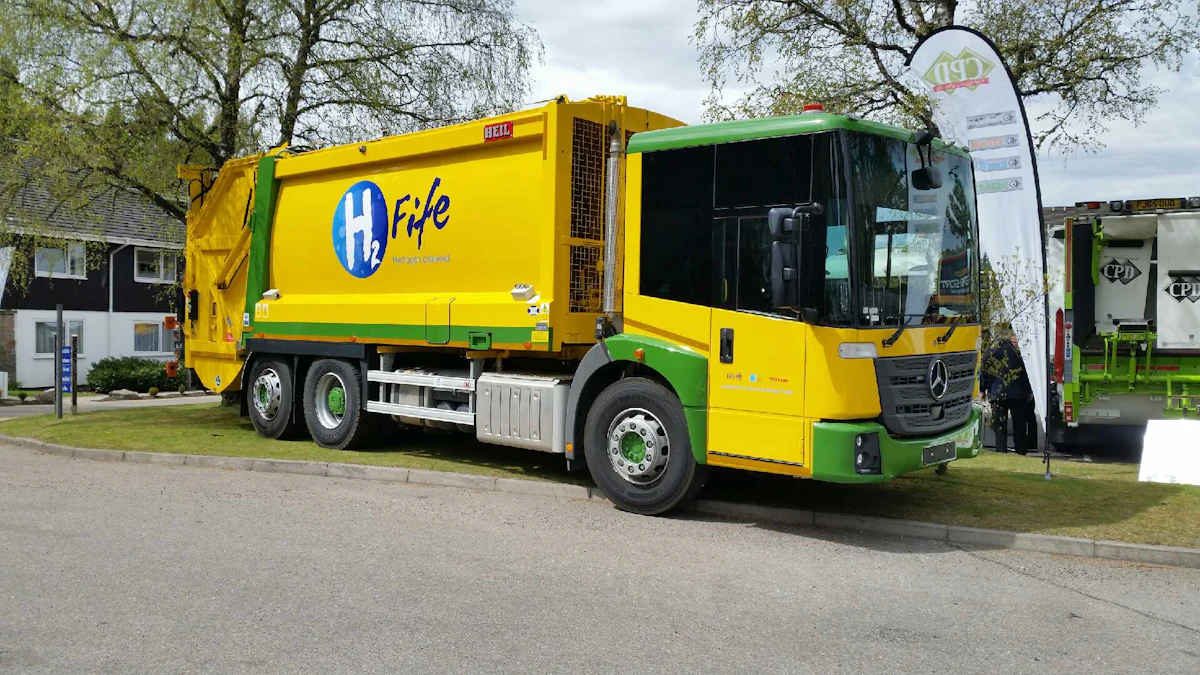 ULEMCo Delivers Hydrogen Dual-Fuel Bin Lorrie | OEM Off-Highway