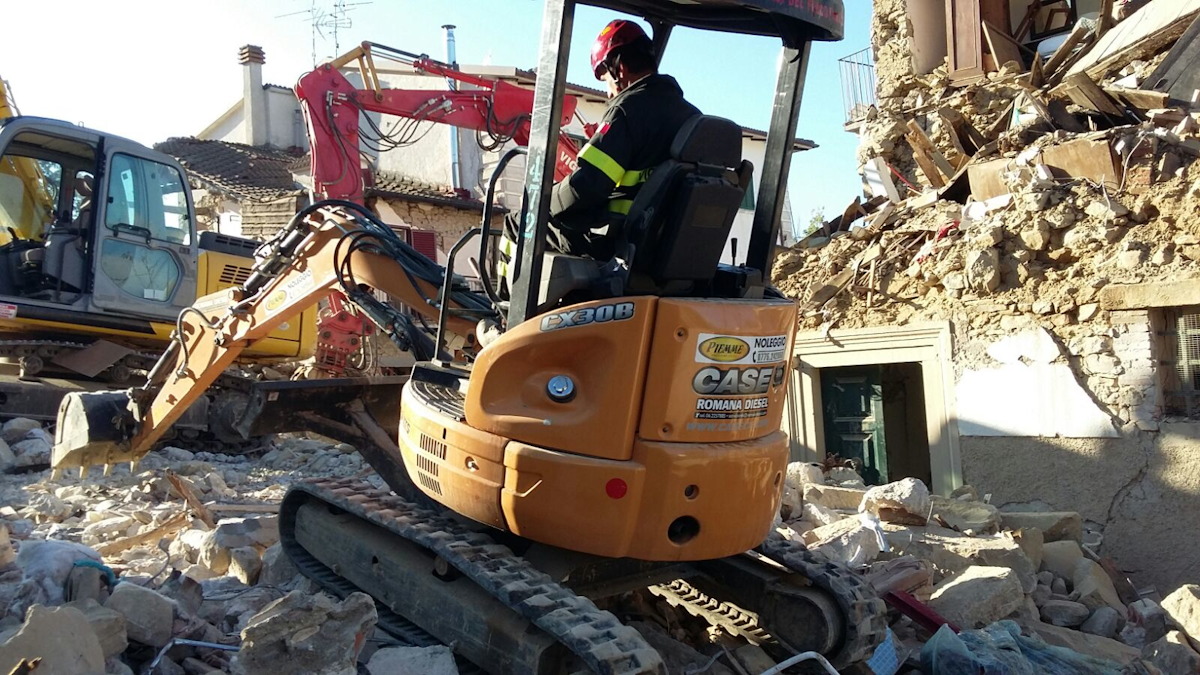 CNH Supports Earthquake Cleanup Efforts in Italy | OEM Off-Highway