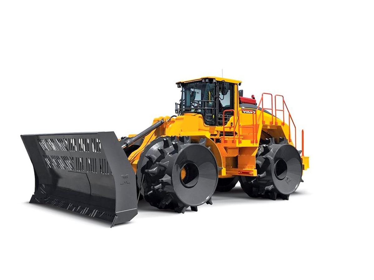Volvo Construction Equipment Unveils LC450H Landfill Compactor at ...