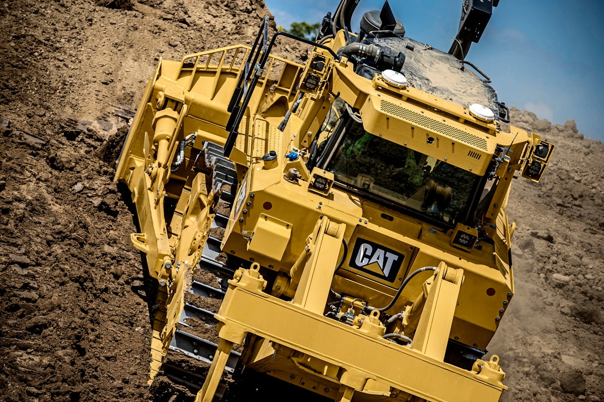 cat d8 engine size