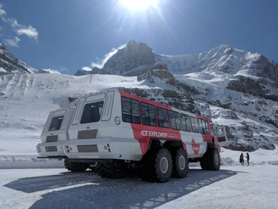 MTU Engines Power Transport Vehicles in Columbia Icefield | OEM Off-Highway