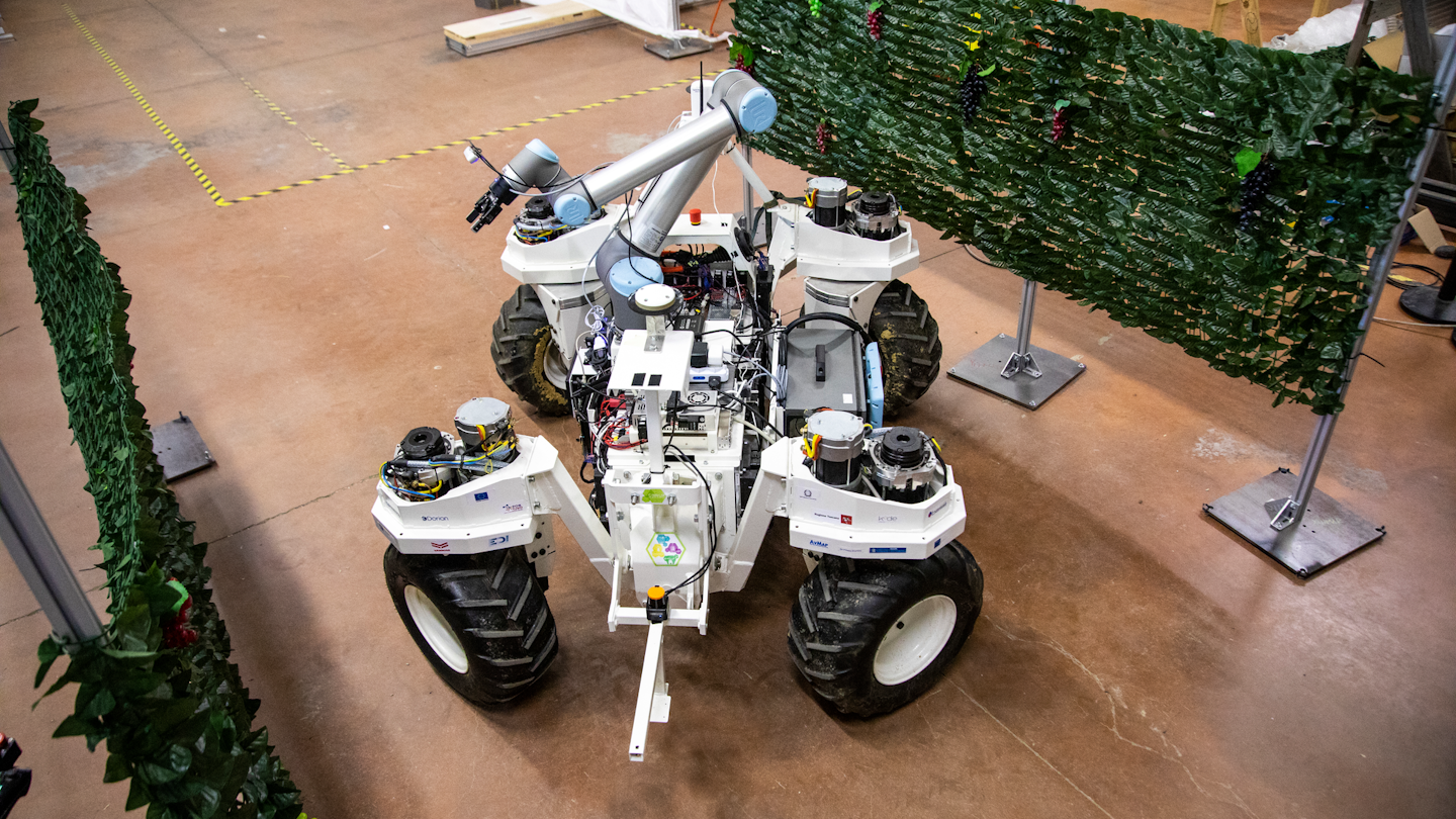 Mobile Robot Use Cases Grow as Technology Advances | OEM Off-Highway