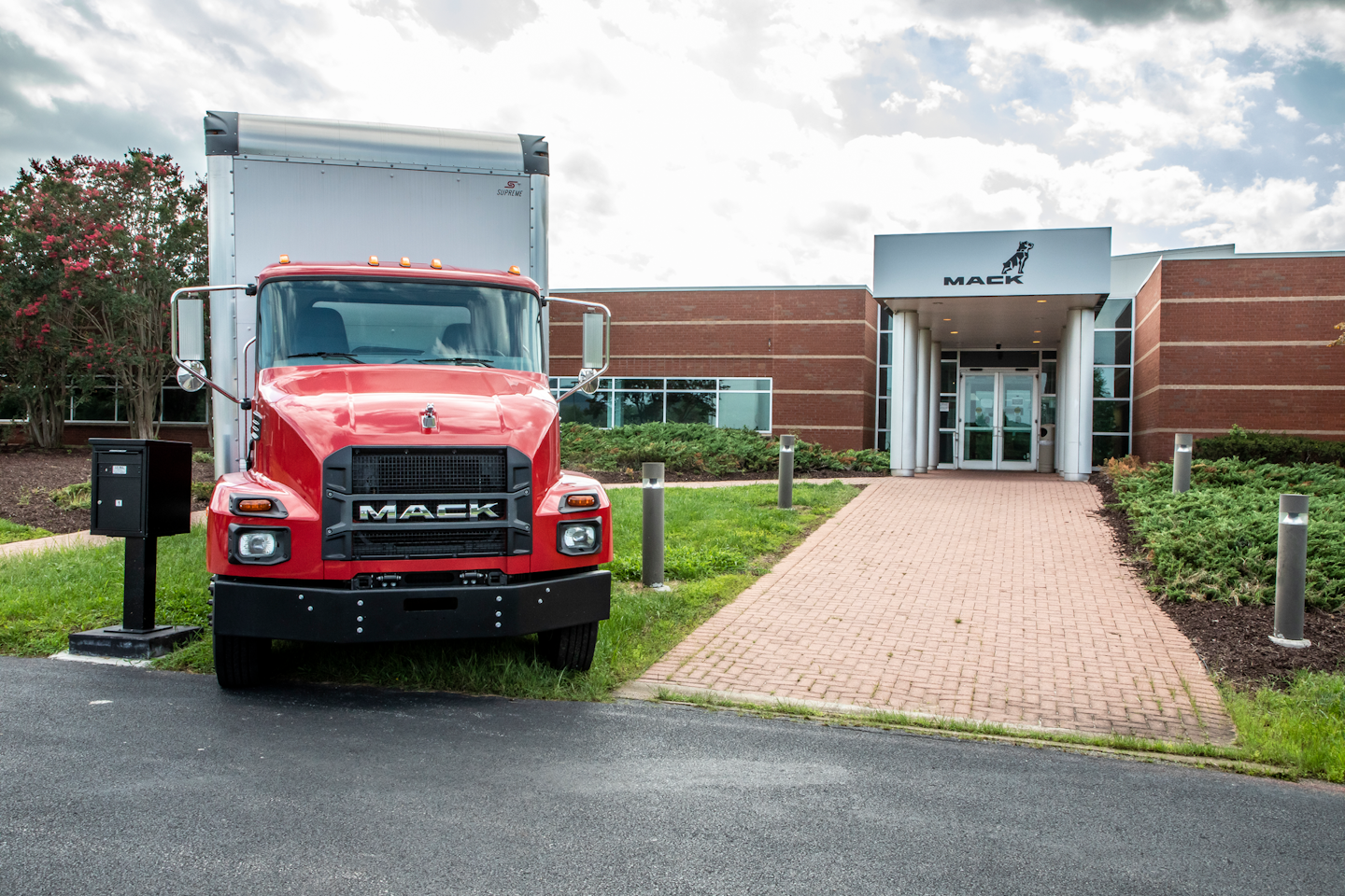 Mack Trucks Begins Full Production of Mack MD Series | OEM Off-Highway