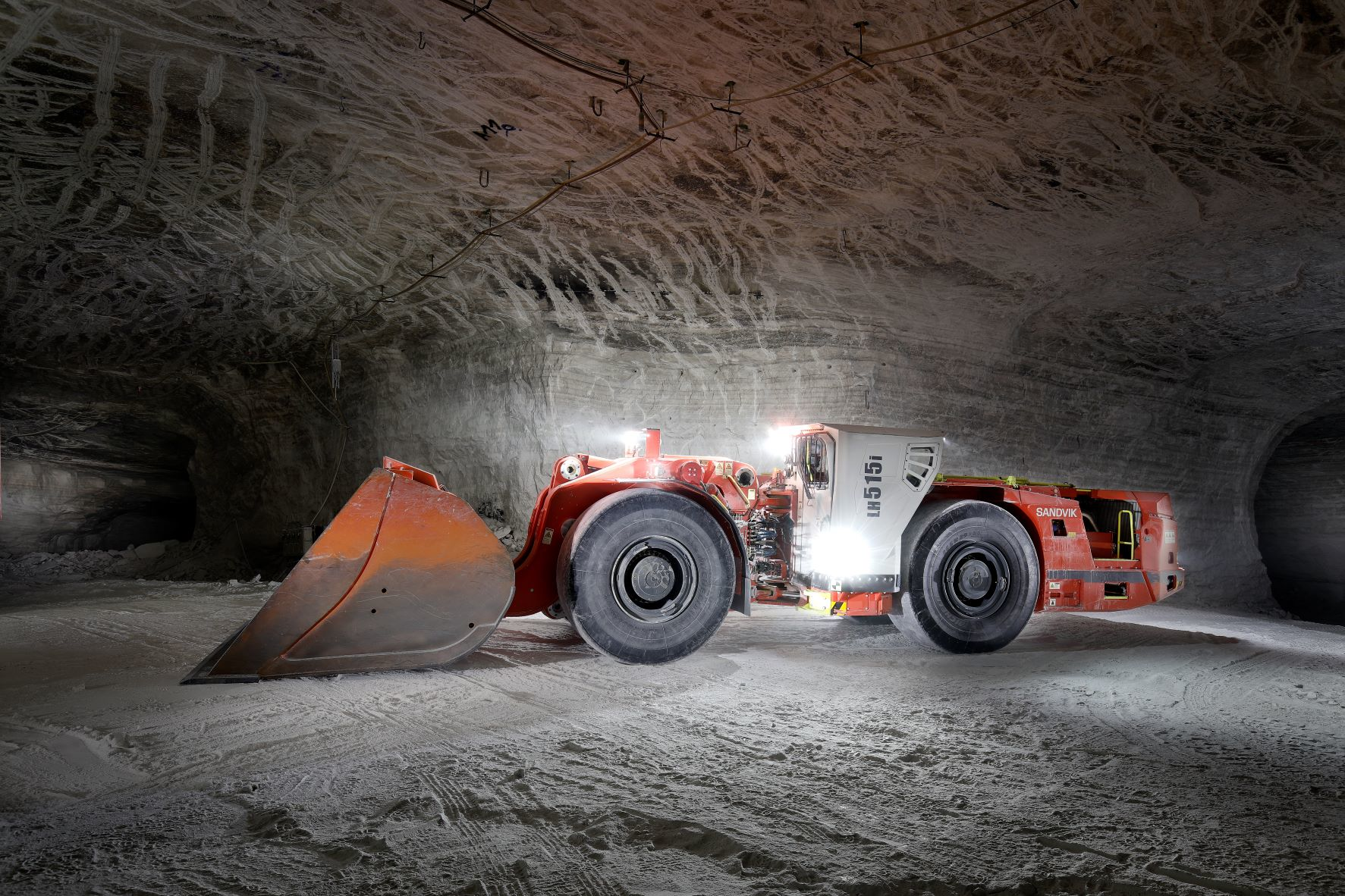 Sandvik Launches 15-Tonne Toro LH515i Underground Loader | OEM Off-Highway