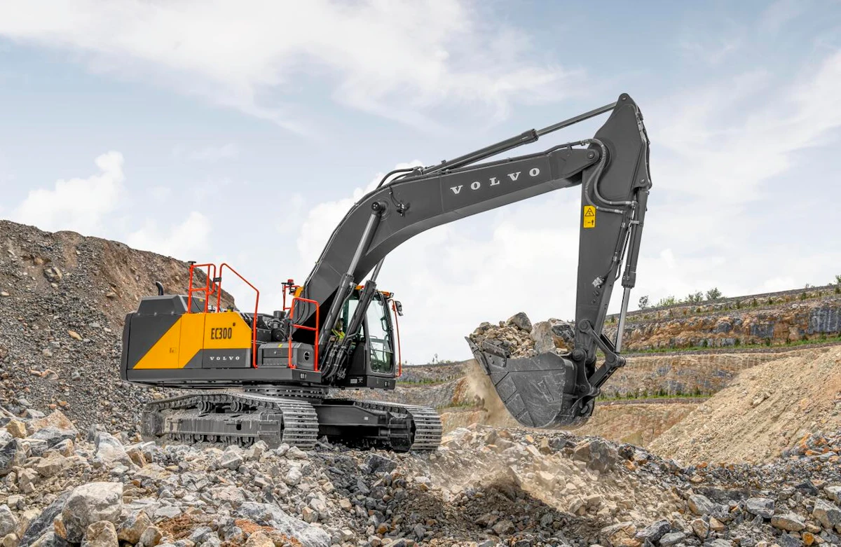 Ec260 And Ec300 Excavators Added To Series From Volvo Construction