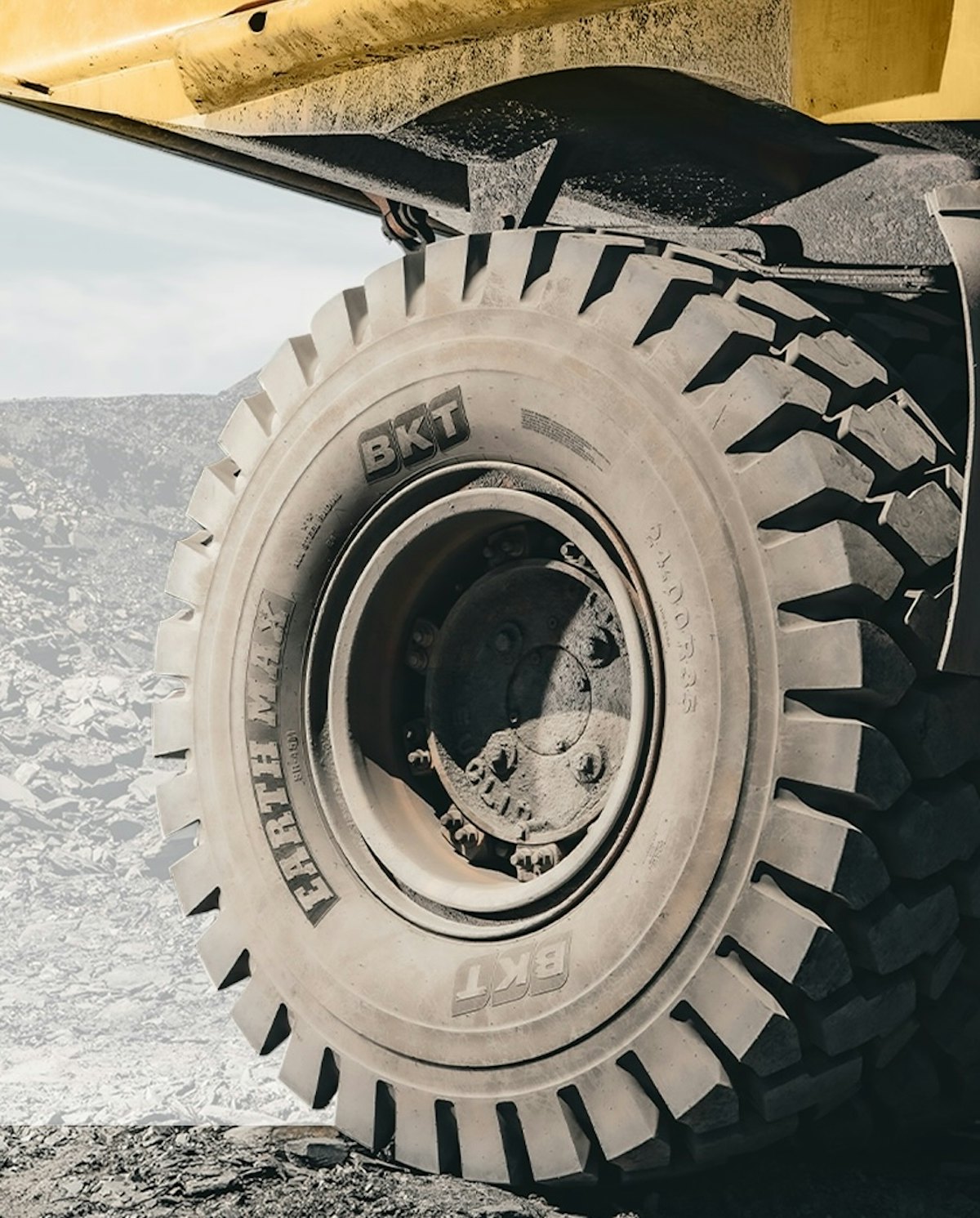 EARTHMAX Tire Lineup on Display at AGG1 From: BKT USA Inc. | OEM Off ...